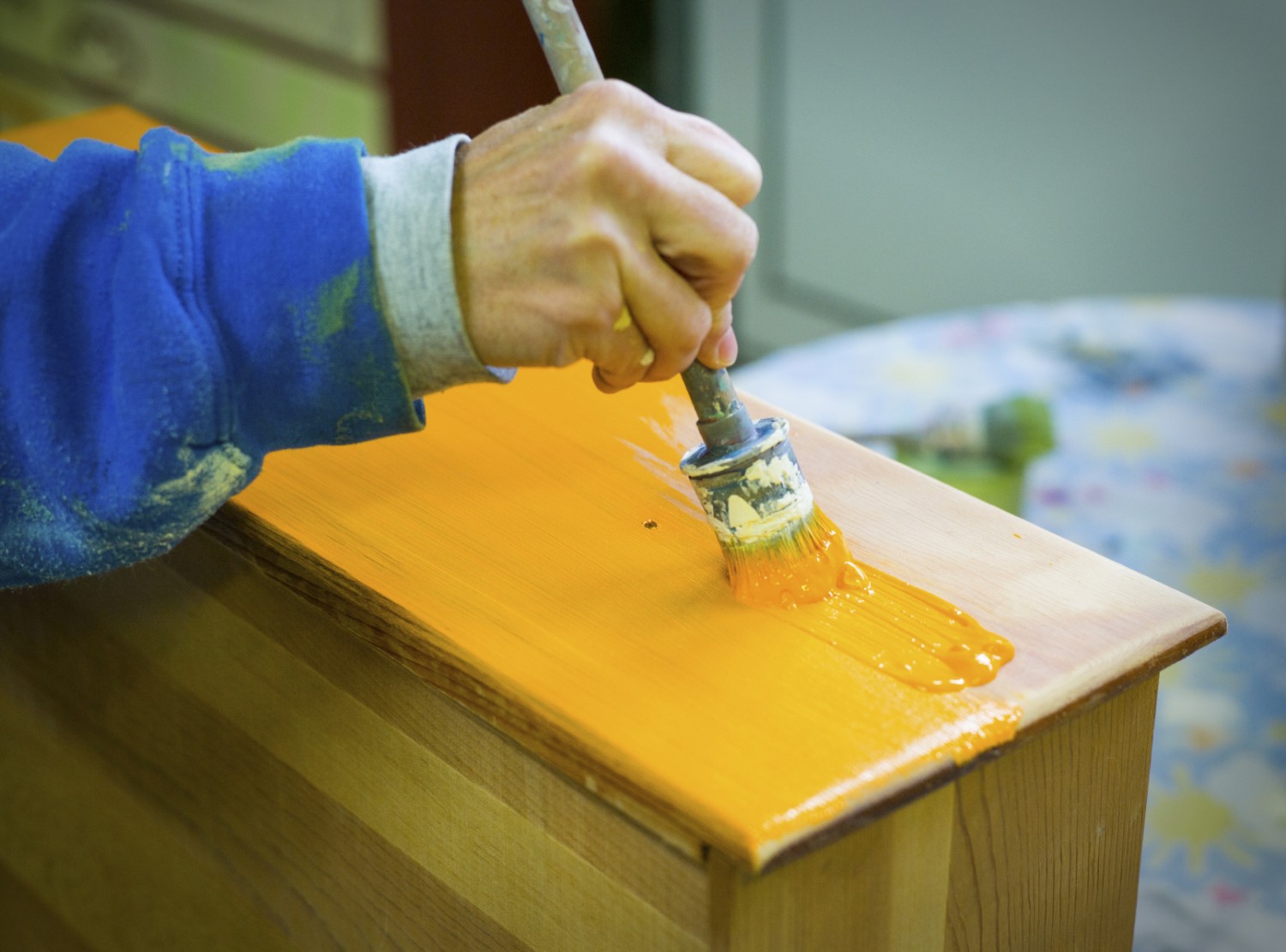 How to paint furniture