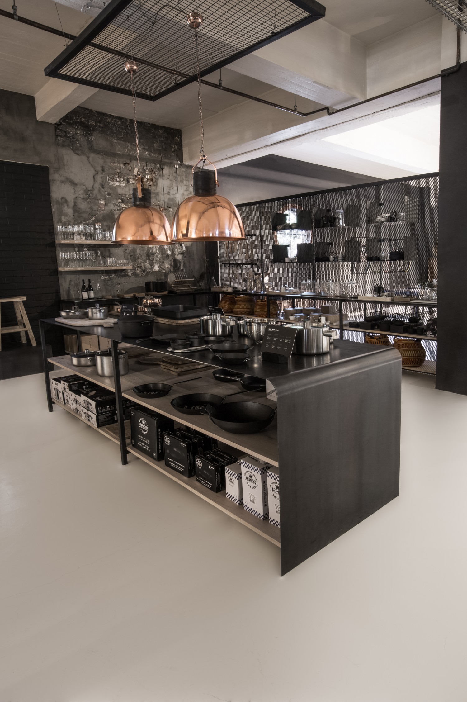 New-look Weylandts Stores