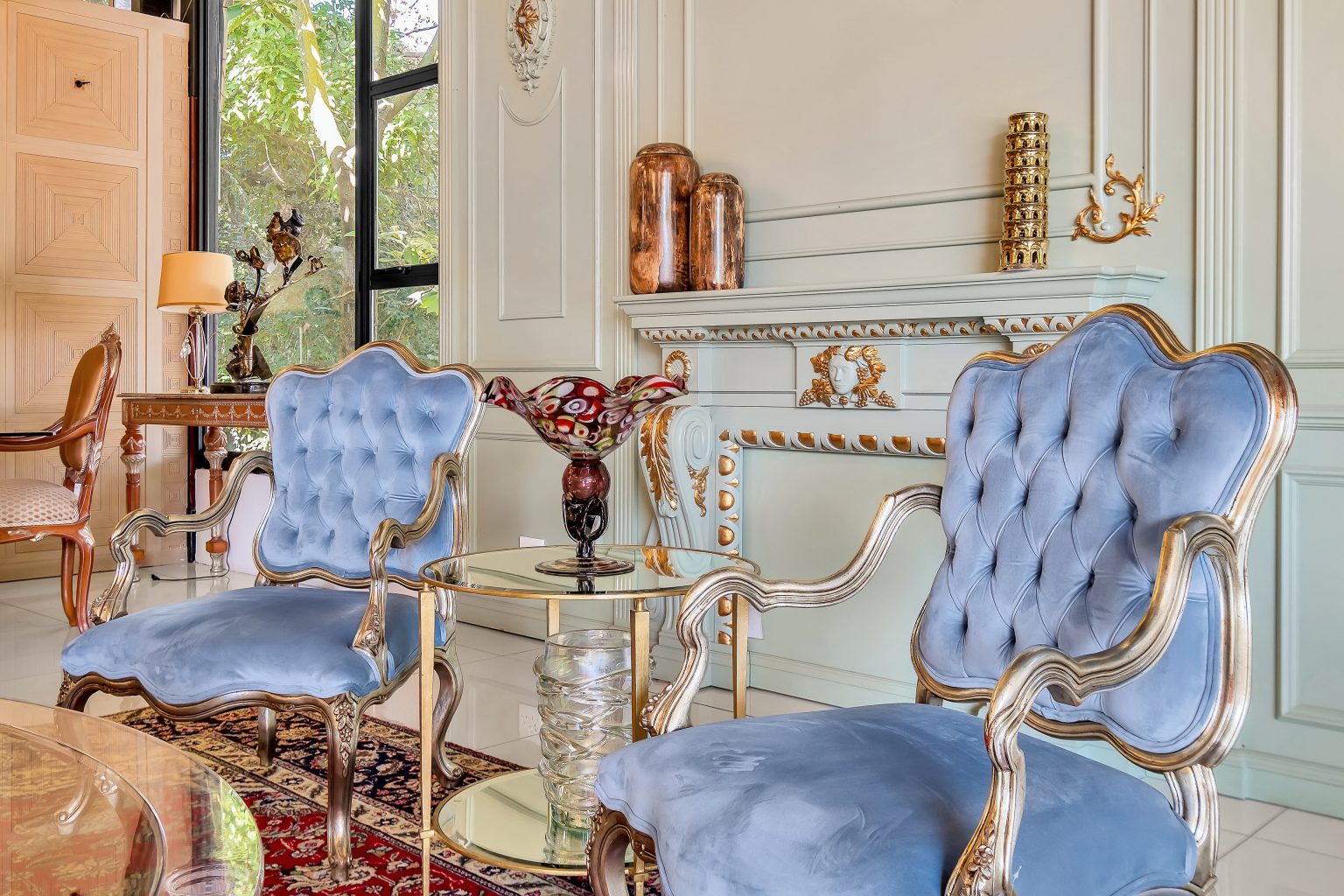 How to mix modern and traditional furniture styles