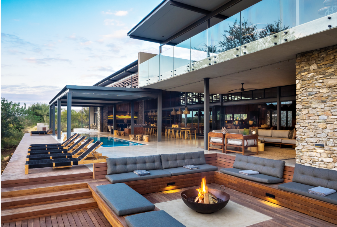 Outdoor bushveld living