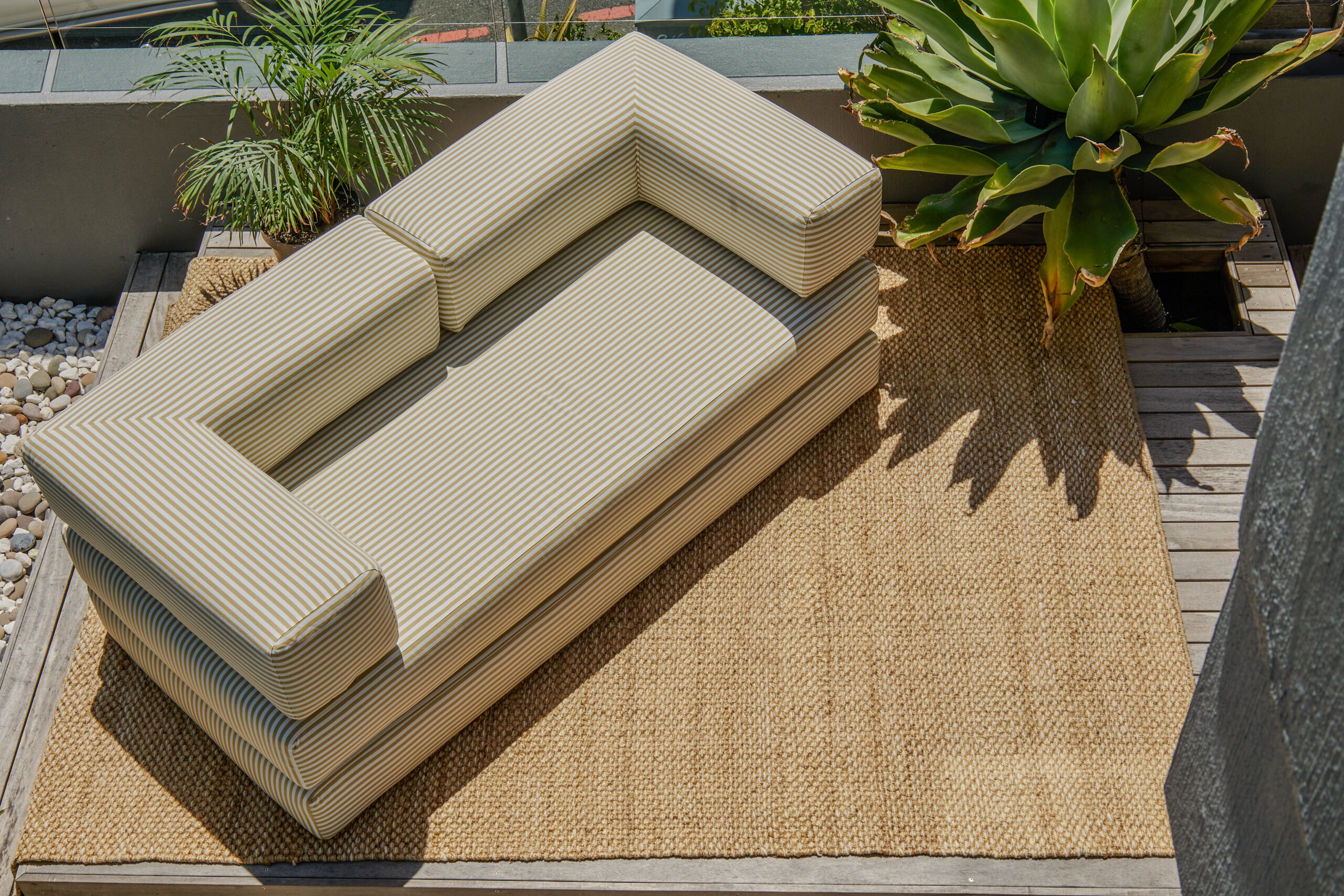 The Maru: A modular, frameless sofa designed for effortless living